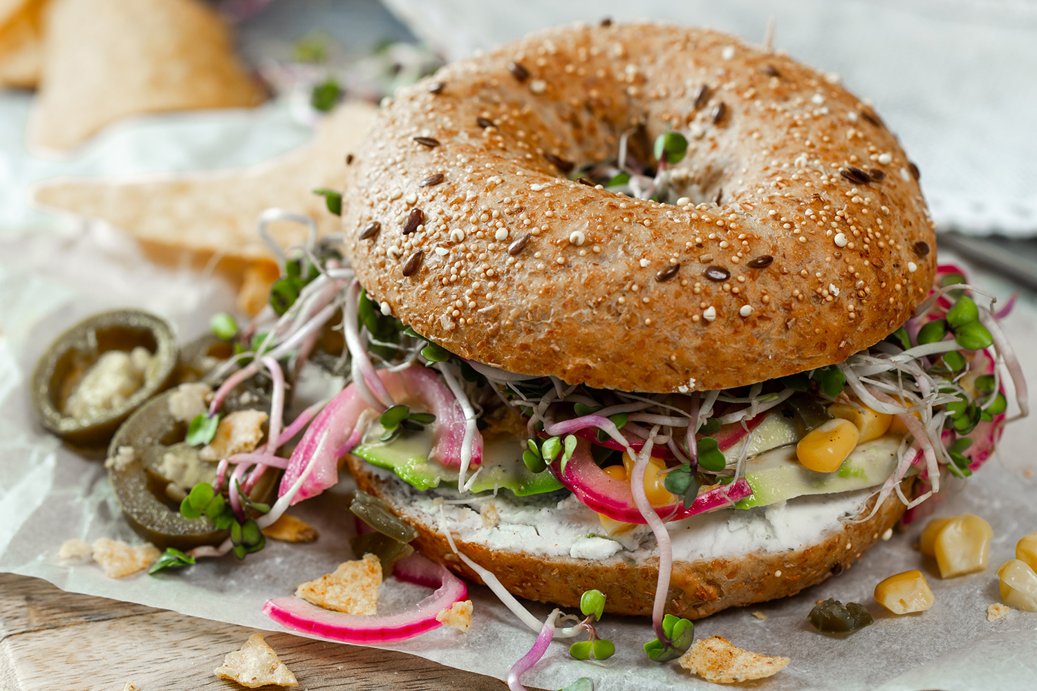 Avocado and jalapeño bagels - WildWestLand